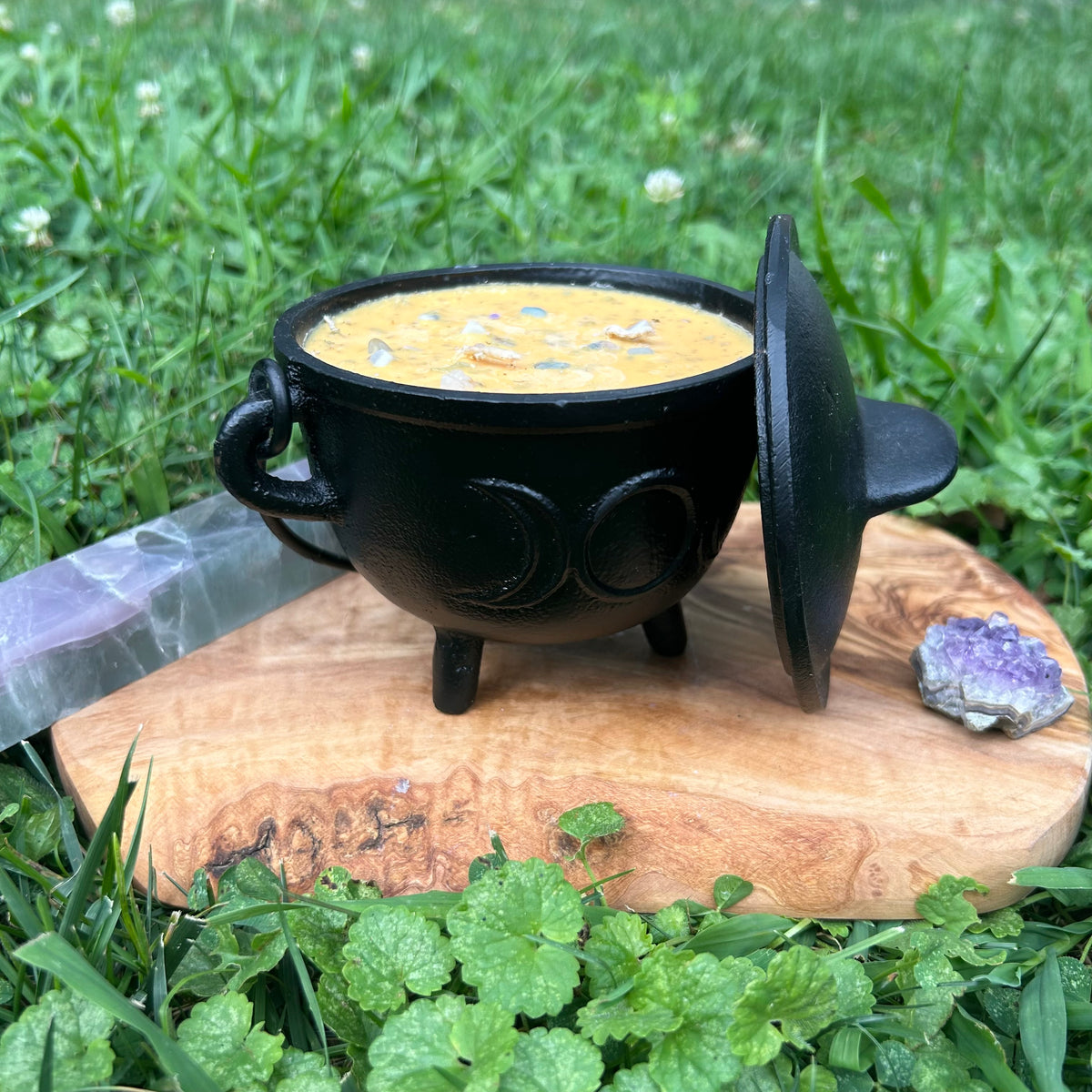 13 oz Red Delicious Apple Wisdom Black Triple Moon Cast Iron Cauldron ...